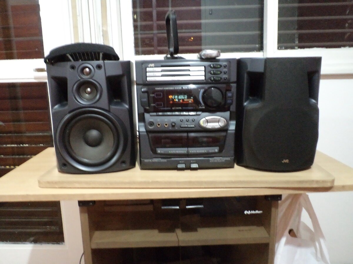 Mini Componente Jvc 3 Cd Radio Am Fm 2 Parlantes C.remoto ...