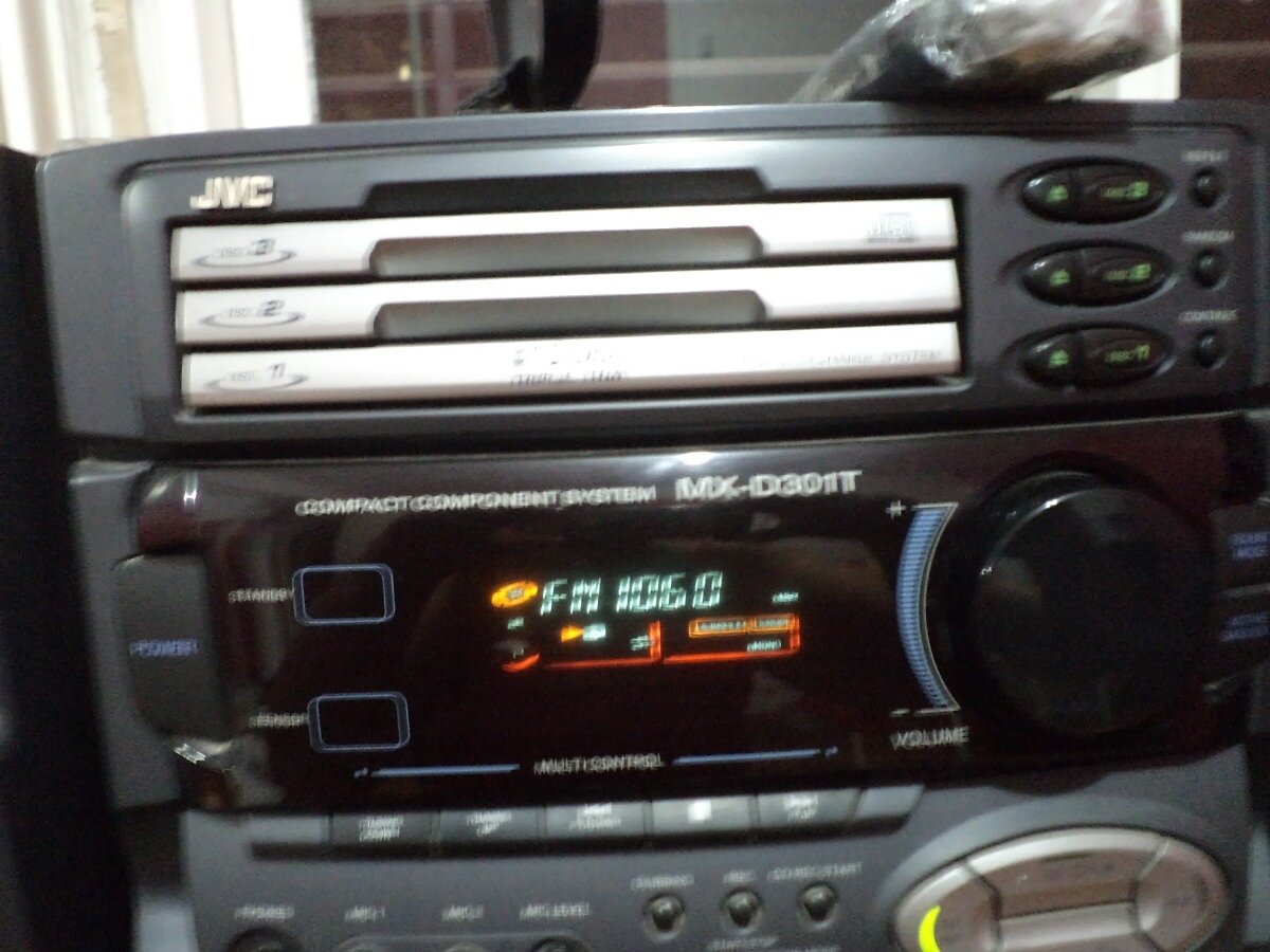 Mini Componente Jvc 3 Cd Radio Am Fm 2 Parlantes C.remoto ...