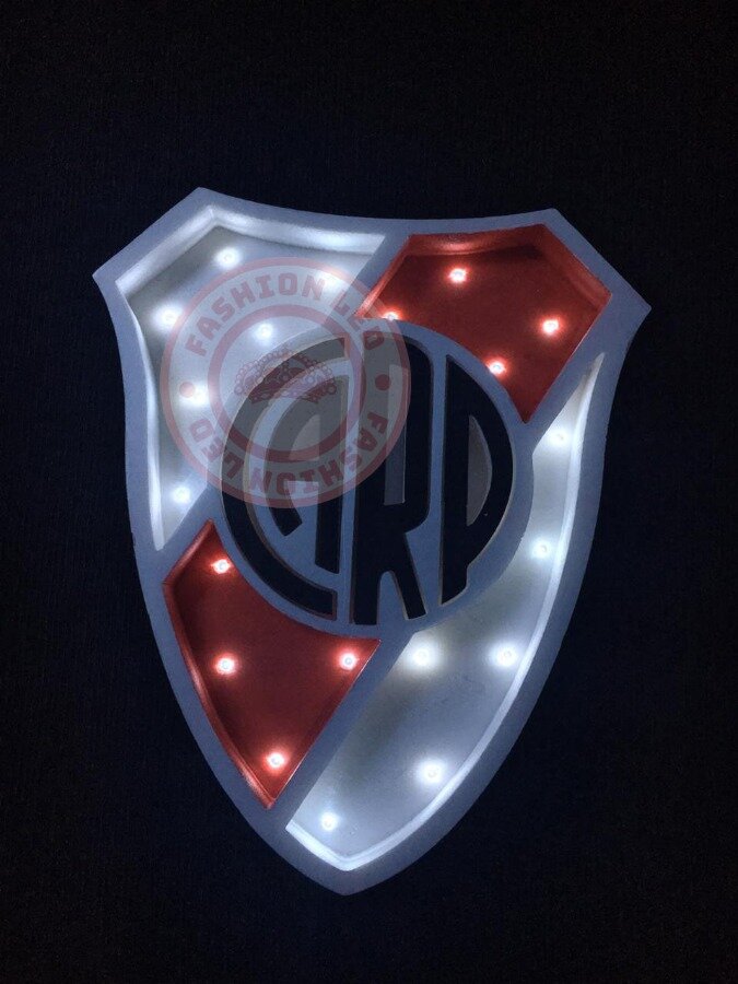 Escudos Con Luz Led 30 Cm | CompraVentaNet.com
