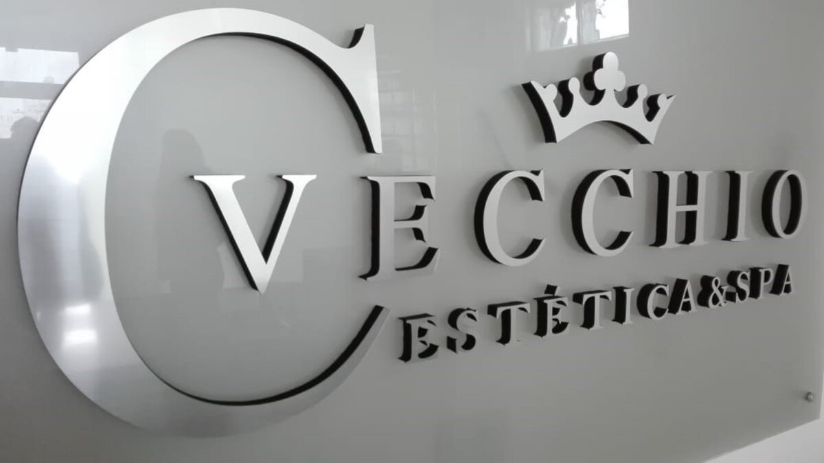 Corporeos - Logos - Letras Corporeas - Polyfan Con Frente Metalizado ...